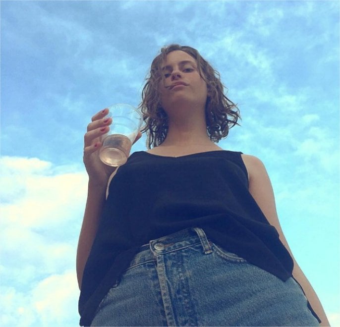 Louise conquista Instagram: ma la bella vita nasconde una triste ...