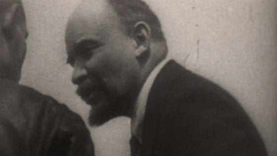 Il destino corre sul treno di Lenin. Quella notte in cui cambiò la ...