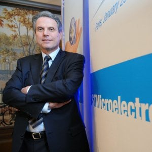 Stmicroelectronics torna in utile, il mercato apprezza - la Repubblica