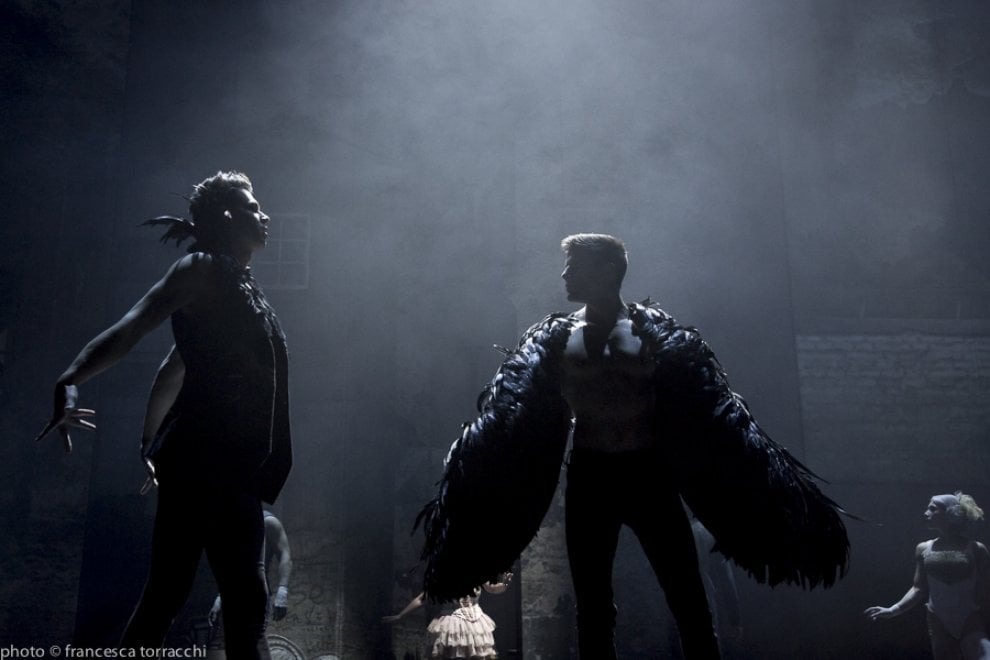 Recirquel Company per la prima volta in Italia con il 'Night Circus ...