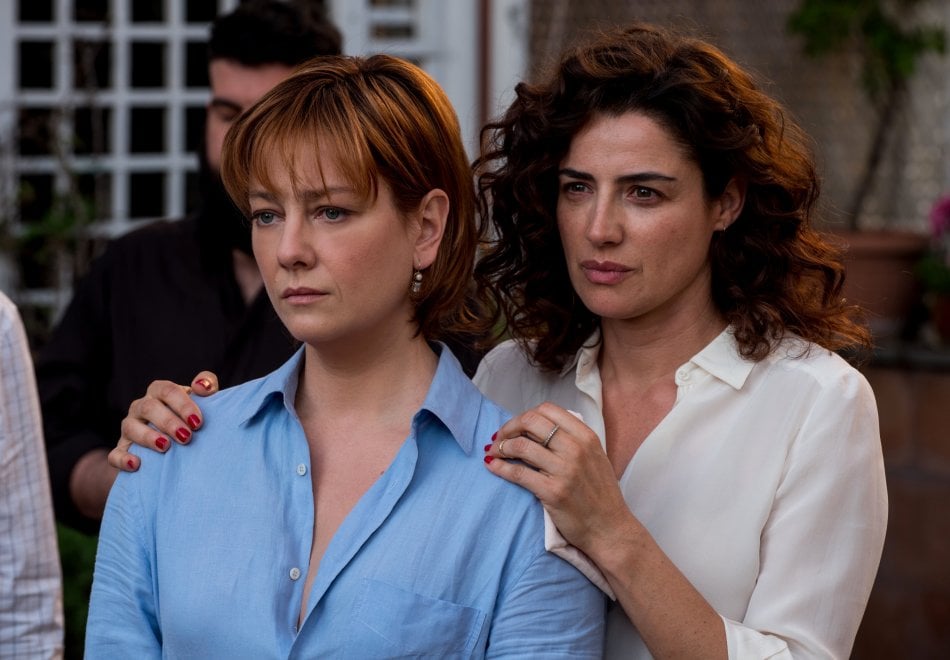 'Napoli velata', Giovanna e le altre nel nuovo film di Ozpetek - la ...