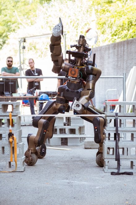 Ecco Centauro, il robot per le emergenze dell'Iit - la Repubblica