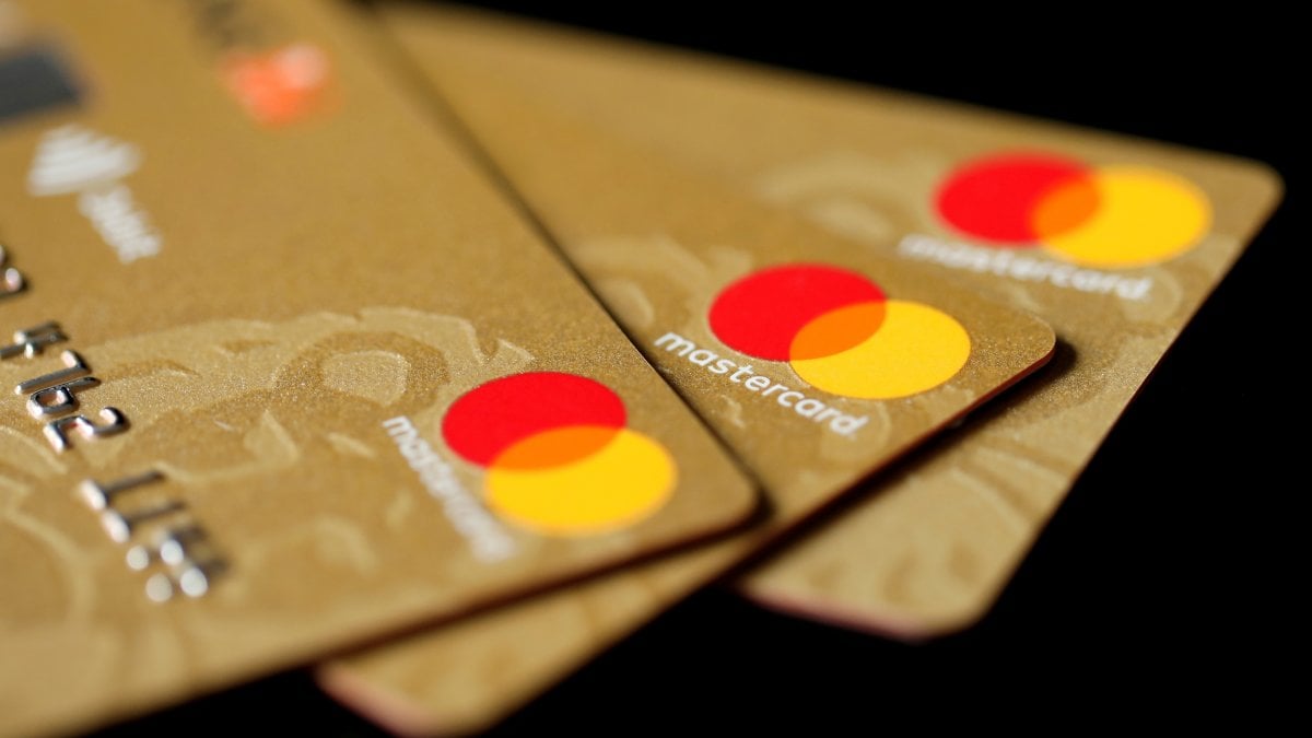 Carte di credito, taglio Ue alle commissioni per Mastercard e Visa - la ...