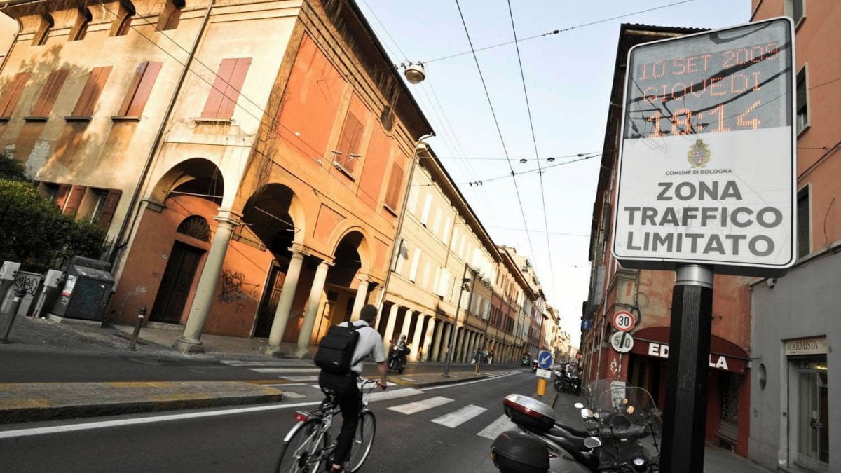 Zona A Traffico Limitato Bologna