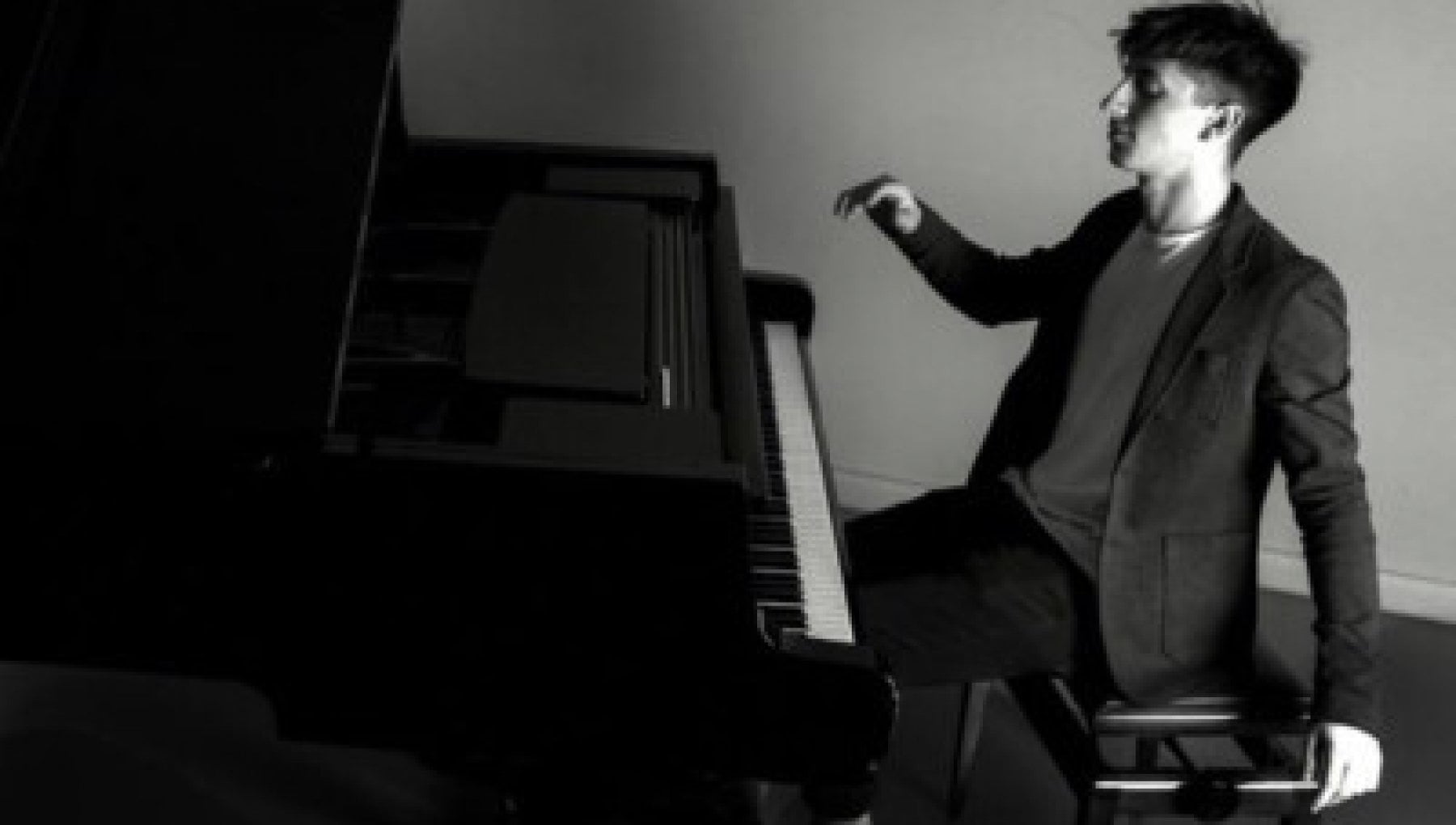 Musica, rivoluzione al piano: un disco per conoscere gli Einaudi del ...