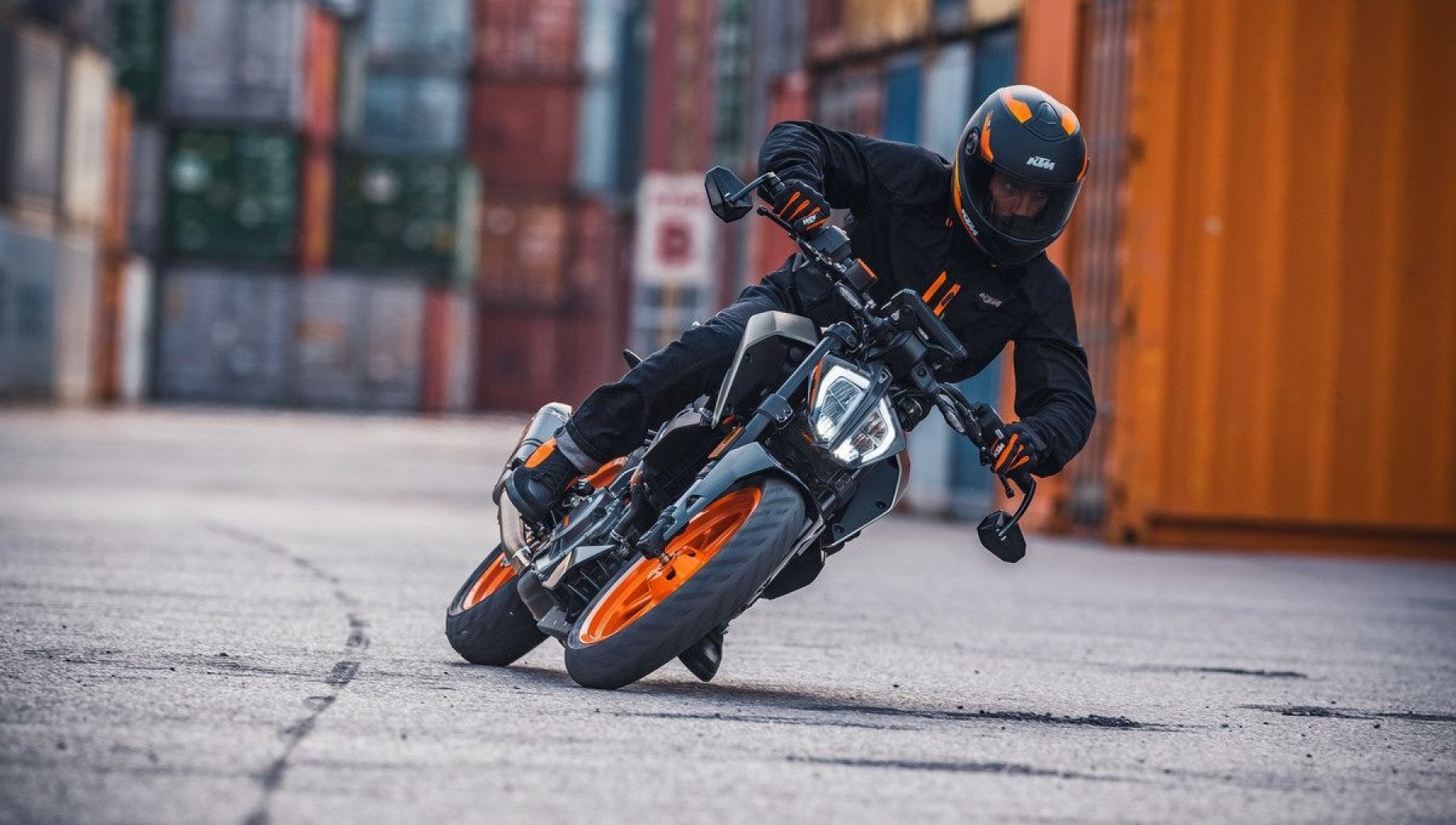 Ktm, il nuovo look delle Duke 125 e 390 - la Repubblica