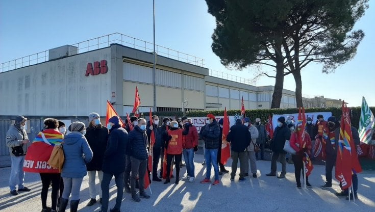Abb Marostica, lettera degli operai al ceo: "Non chiuda la fabbrica, è ...