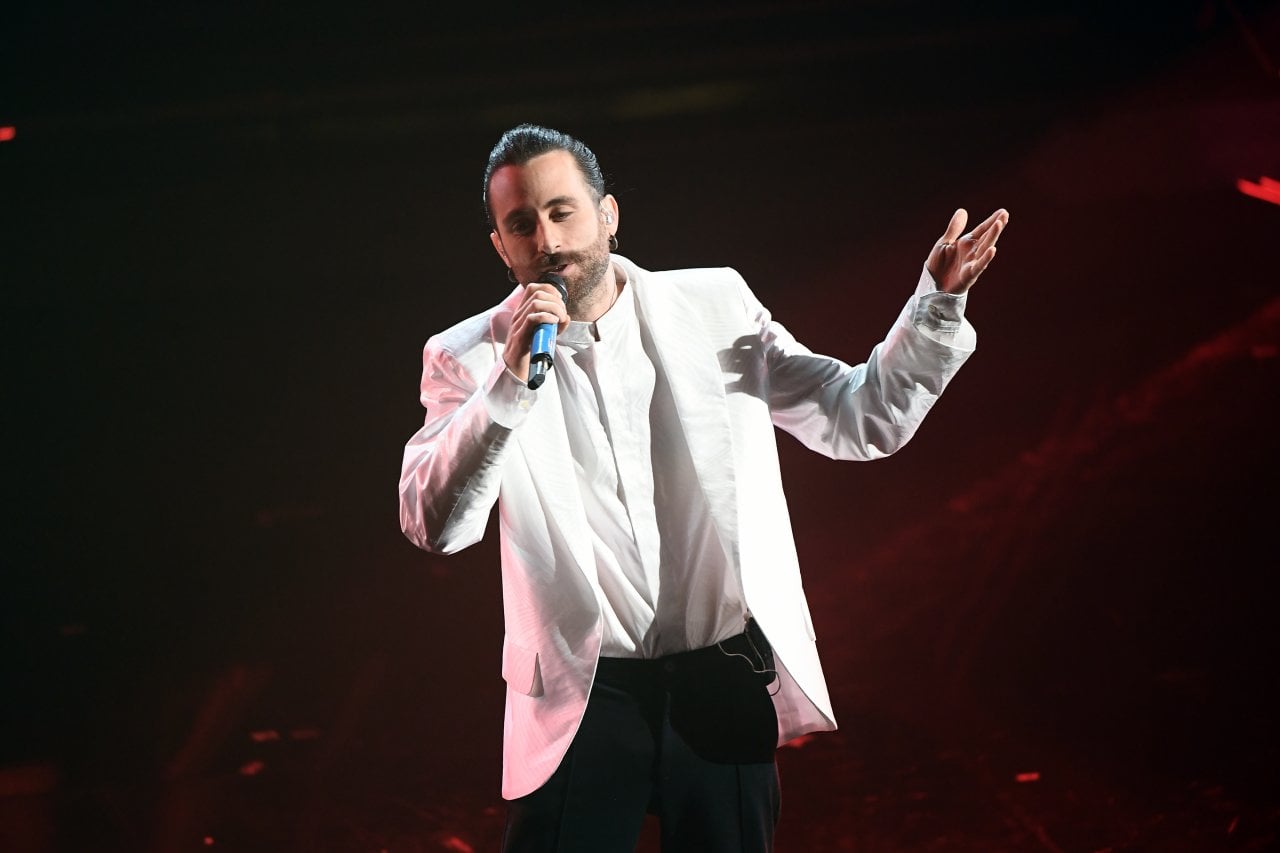 Sanremo 2021, da Ibra a Madame la fiera del bianco sul palco dell ...