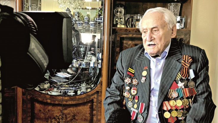 David Dushman, il soldato che buttò giù il recinto di Auschwitz - la ...