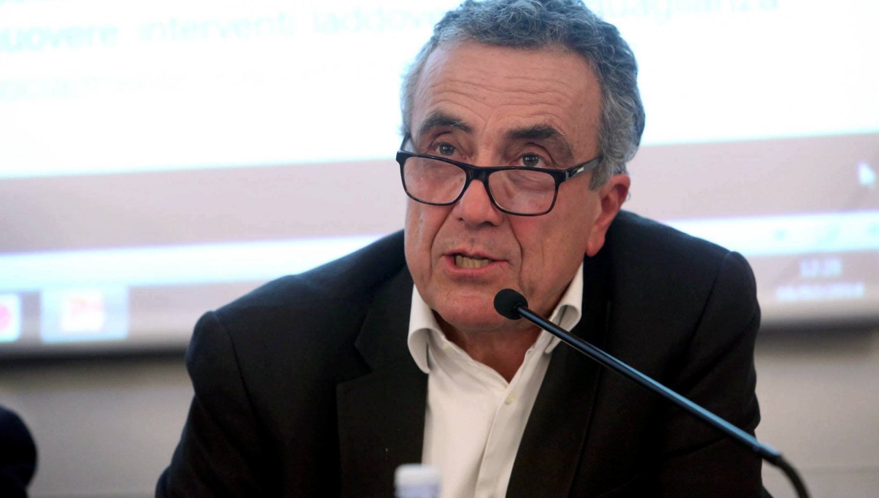 Pd, Fabrizio Barca: "Primarie sacrosante, ma non funzionano se i ...