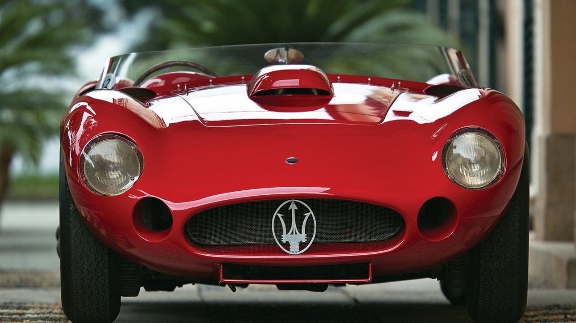 L'incredibile replica della Maserati 450S, partendo dal volante di ...