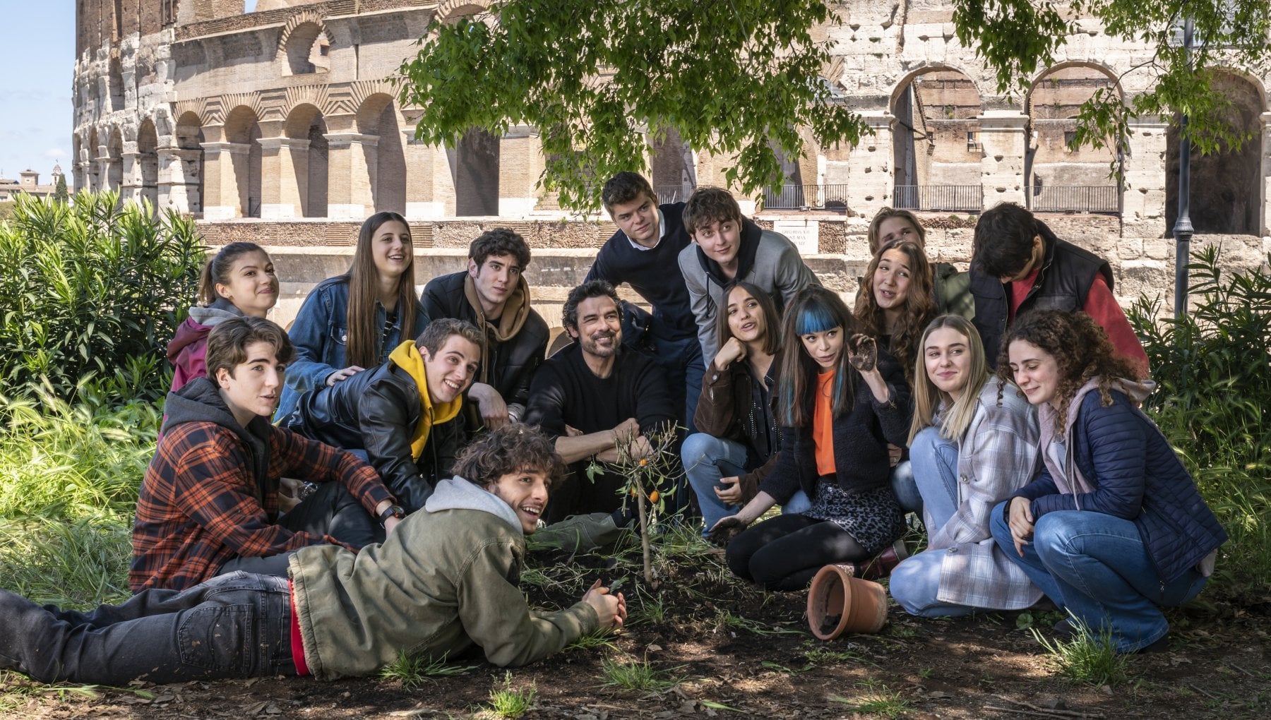 'Un professore', ultima lezione. "Una serie che piace perché somiglia ...