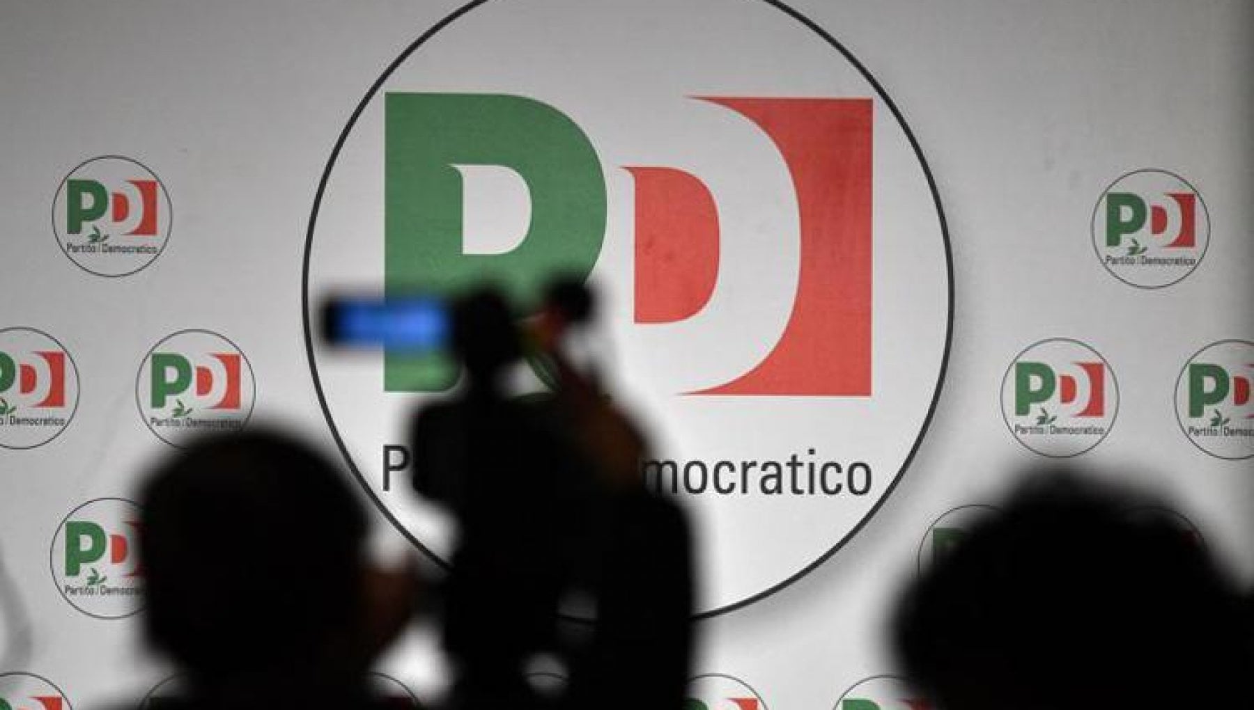 Il paradosso del Pd, il partito vittima del fuoco amico - la Repubblica