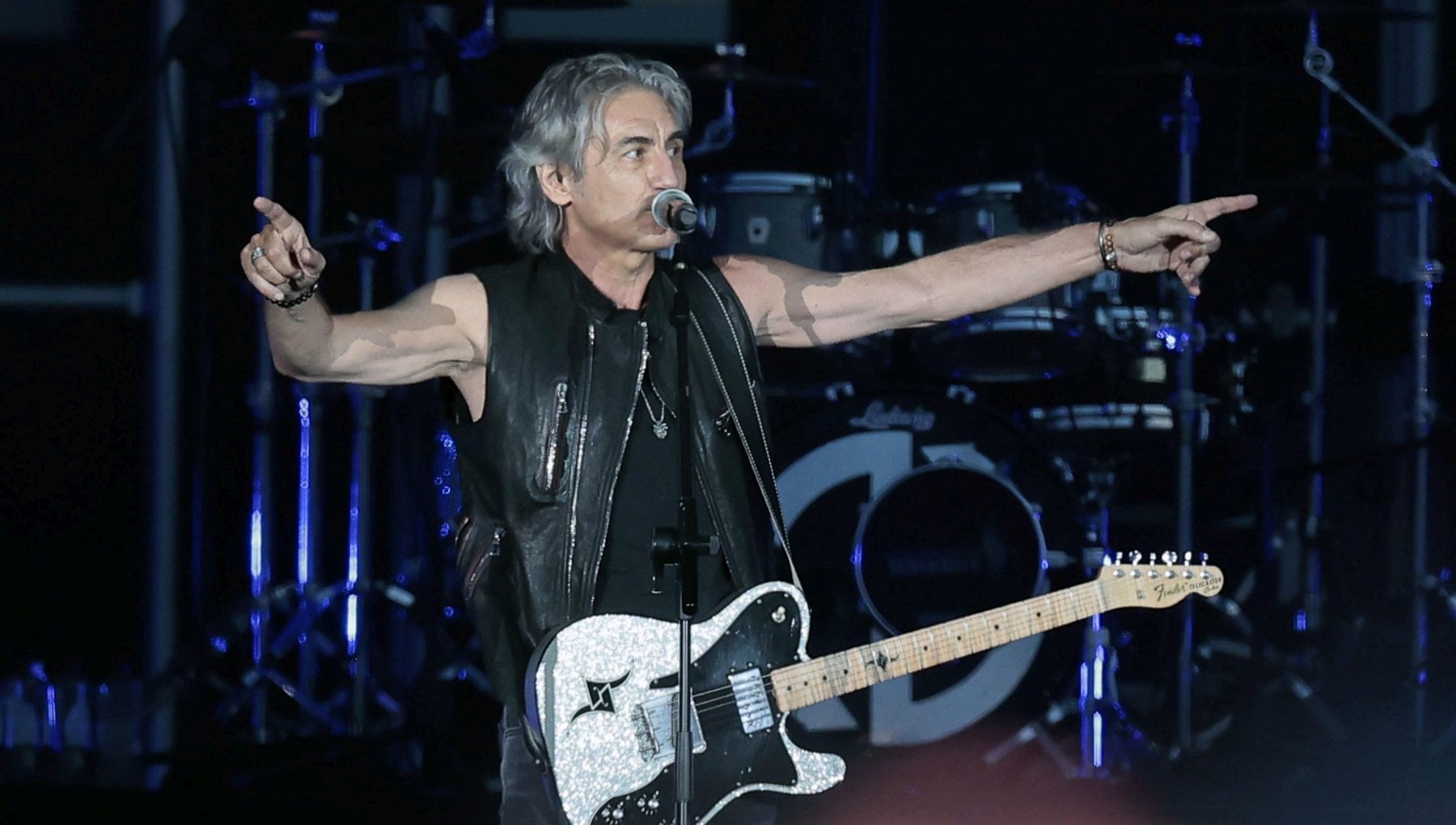 Ligabue e i Fast Animals and Slow Kids, insieme con un nuovo brano - la ...