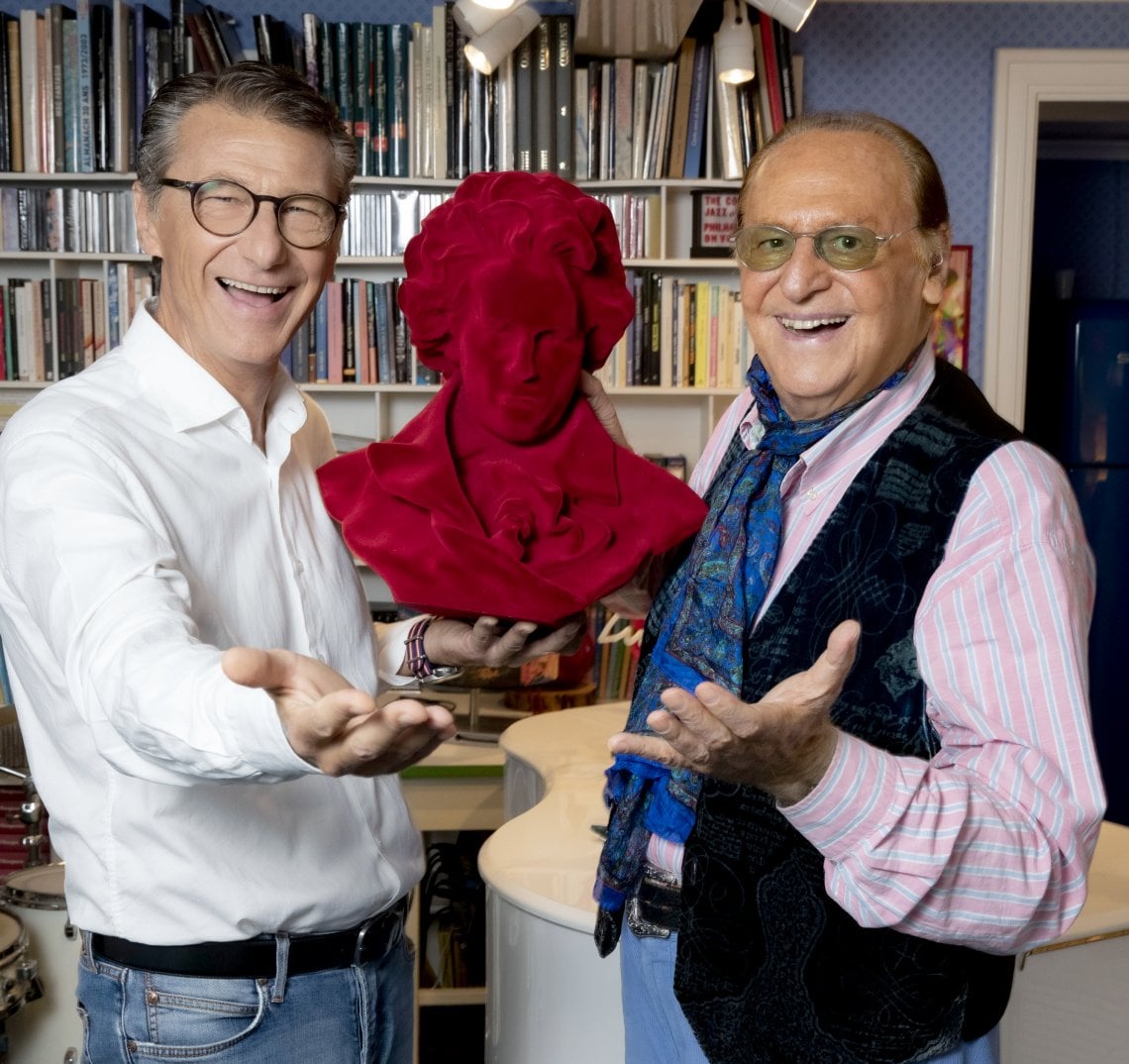 Renzo Arbore: "Il mio modernariato serve per le canzoni di domani" - la ...