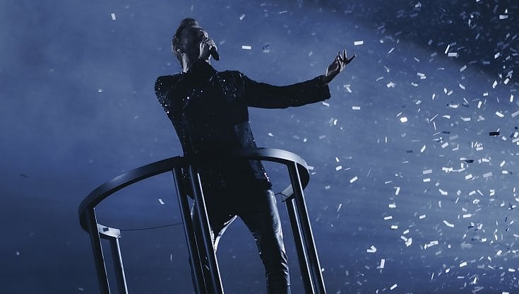 Cremonini, nei palazzetti il suo è un vero show: raffinato e pop - la ...