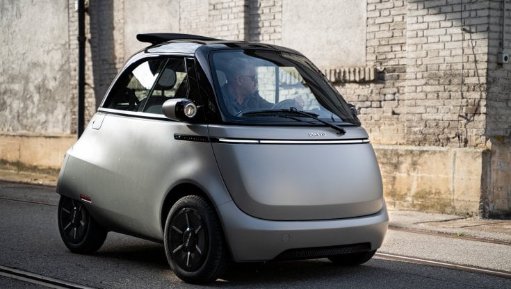 Fenomeno Microlino, la rinascita della microcar elettrica. Ecco come va ...