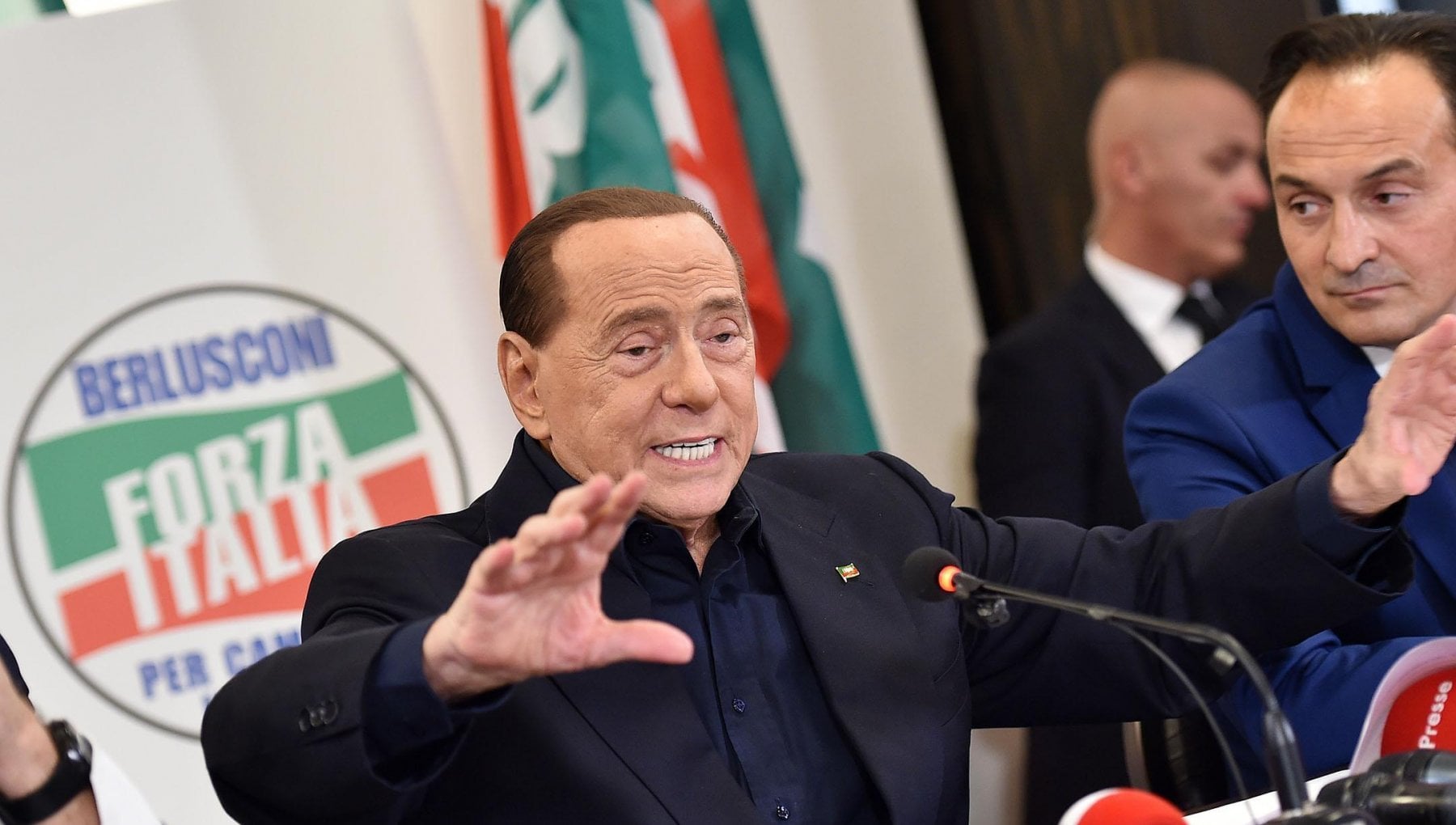 Forza Italia, il cratere dei debiti e il rebus del simbolo. Partito già ...