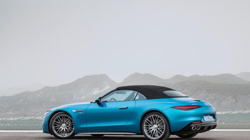 Mercedes Amg SL43, al volante della nuova versione cabrio che sfida la ...