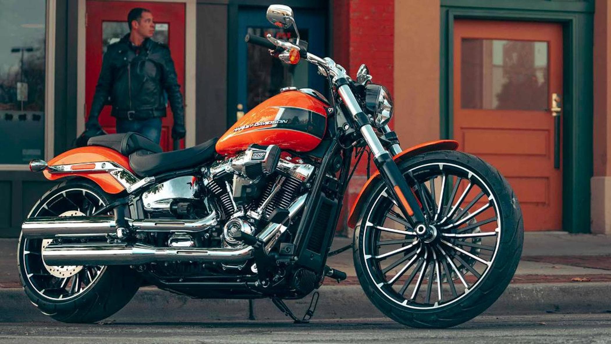Incredibile Breakout, la Harley-Davidson rilancia il chopper da “Easy ...