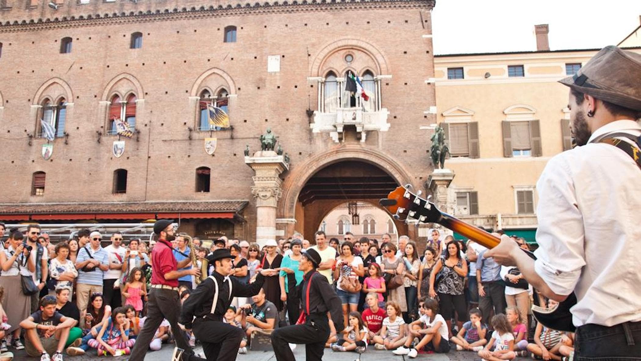 Ferrara capitale degli artisti da strada. Ritorna il Buskers Festival ...