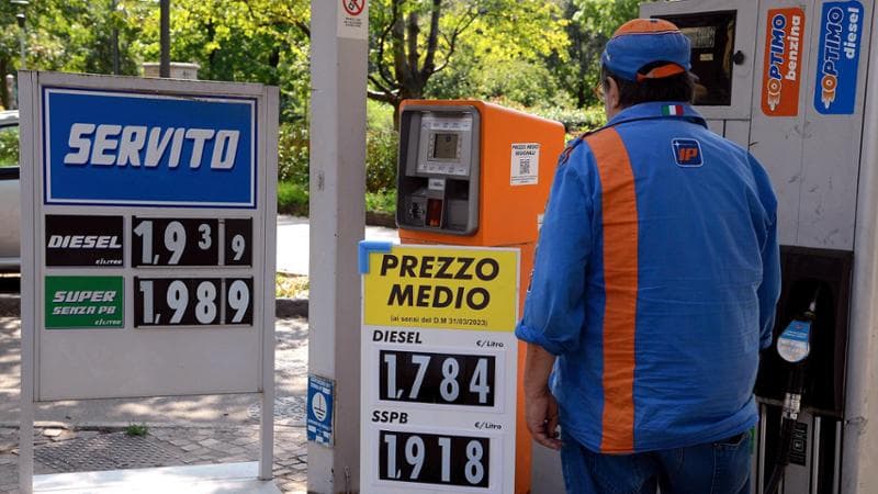 Benzina, continua la crescita dei prezzi. Il Garante: “In estate ...