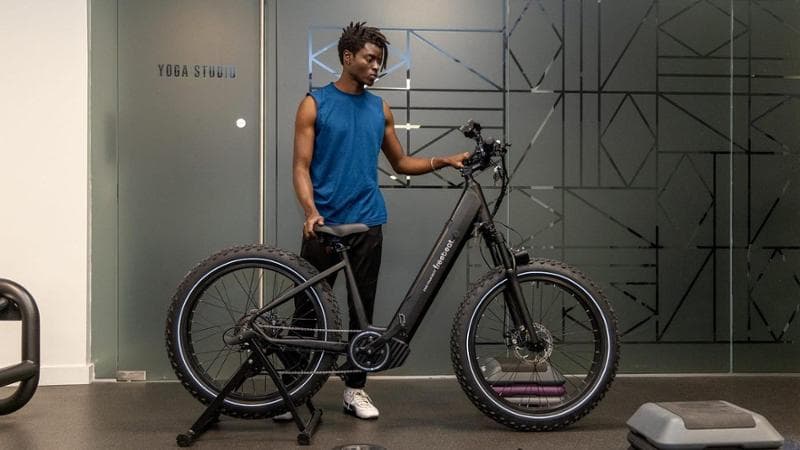 Freebeat Morph, l’ e-bike che è anche una cyclette e si ricarica ...