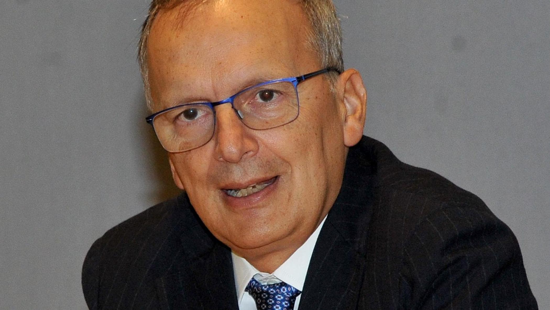 De Felice (Intesa): “In Italia aziende cercano 2,5 milioni di ...
