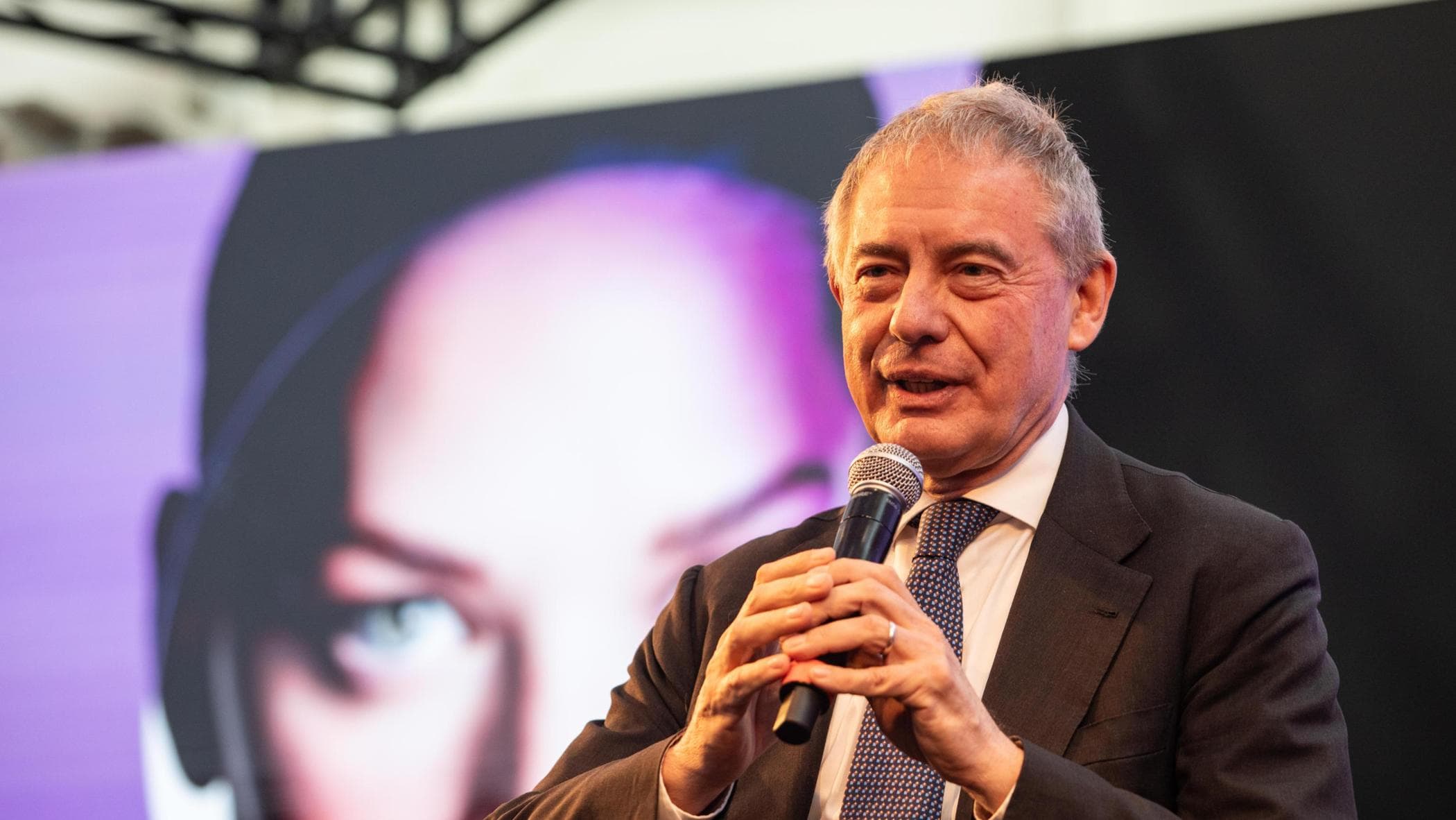 Urso: “Un tavolo di confronto tra Tim e Starlink per Internet veloce ...
