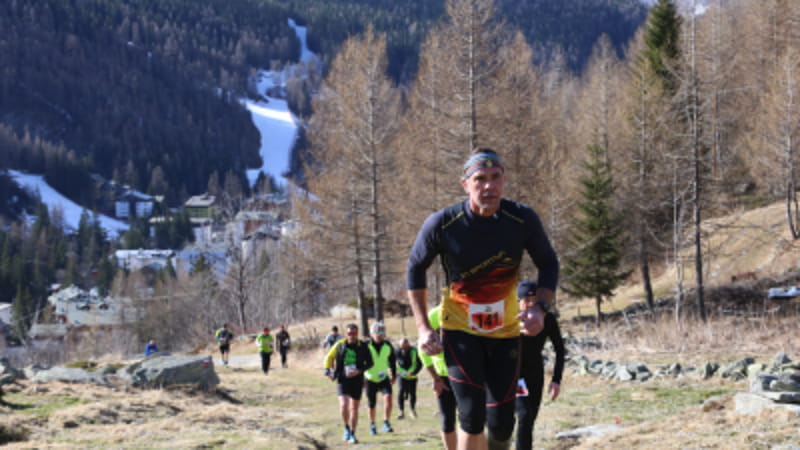 Alessandro Colombo completa l’Everesting Challenge - la Repubblica