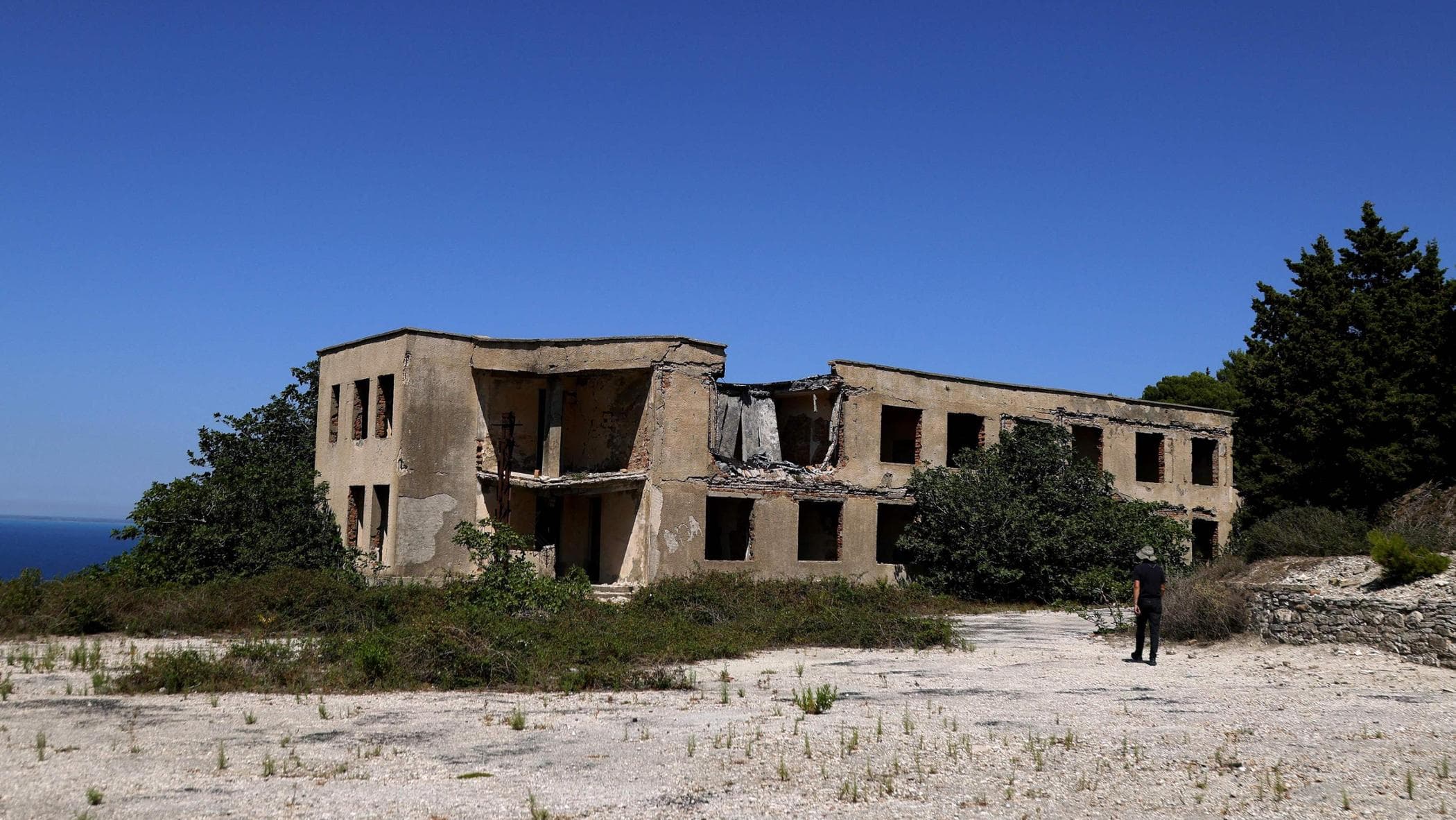 Albania, Saseno, l’isola-gioiello cara ai leader sovranisti. Dalla casa ...