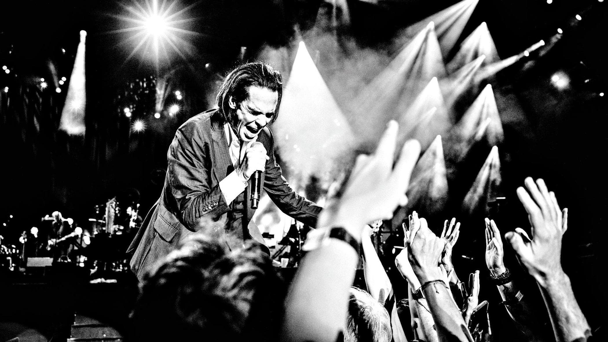 Nick Cave: “La mia conversione: Dio soffre come me e la musica ci ...