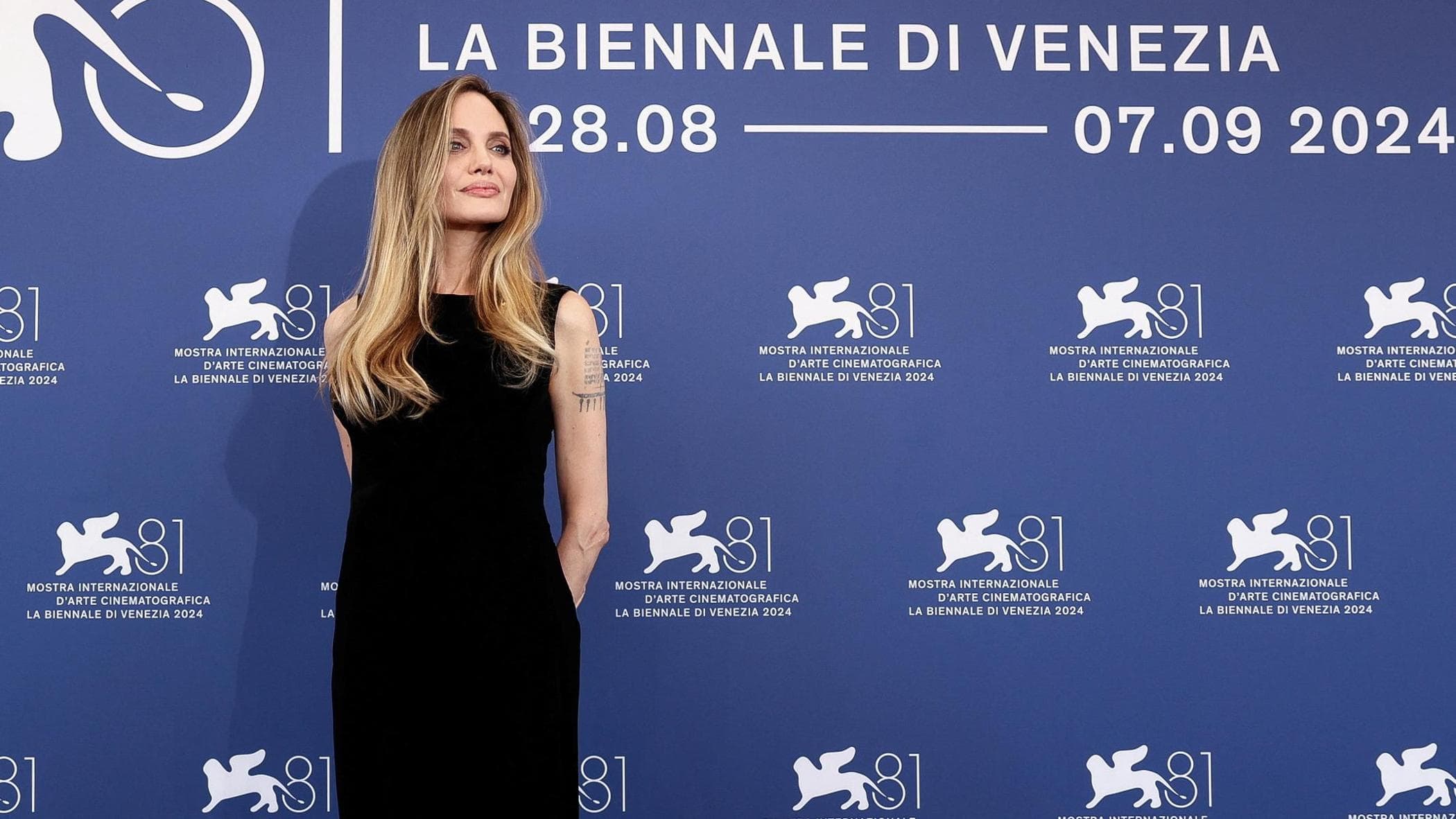 'Maria', la recensione di Alberto Crespi del film con Angelina Jolie ...