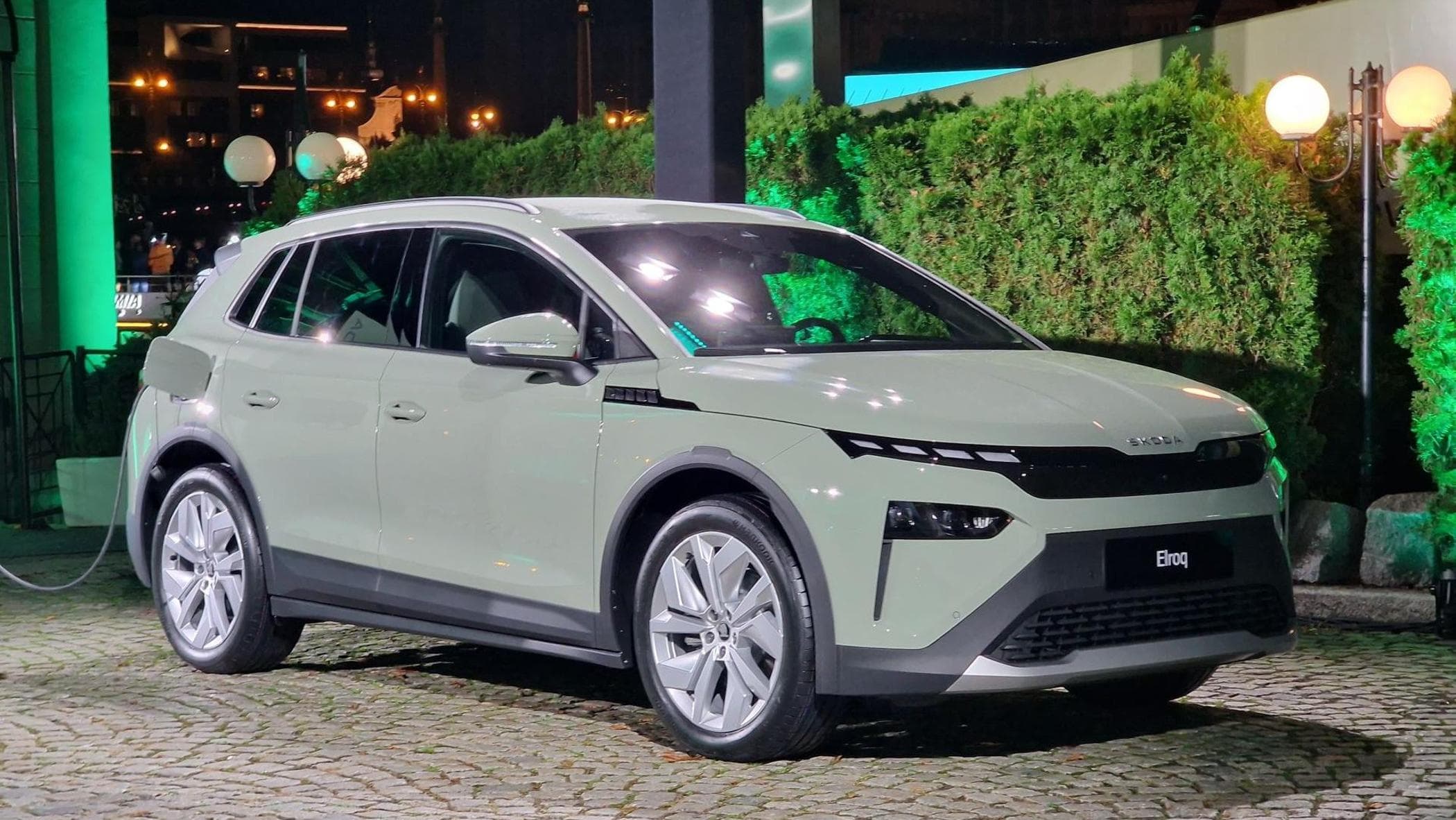 Skoda Elroq, svelato il Suv elettrico compatto dal design in stile ...