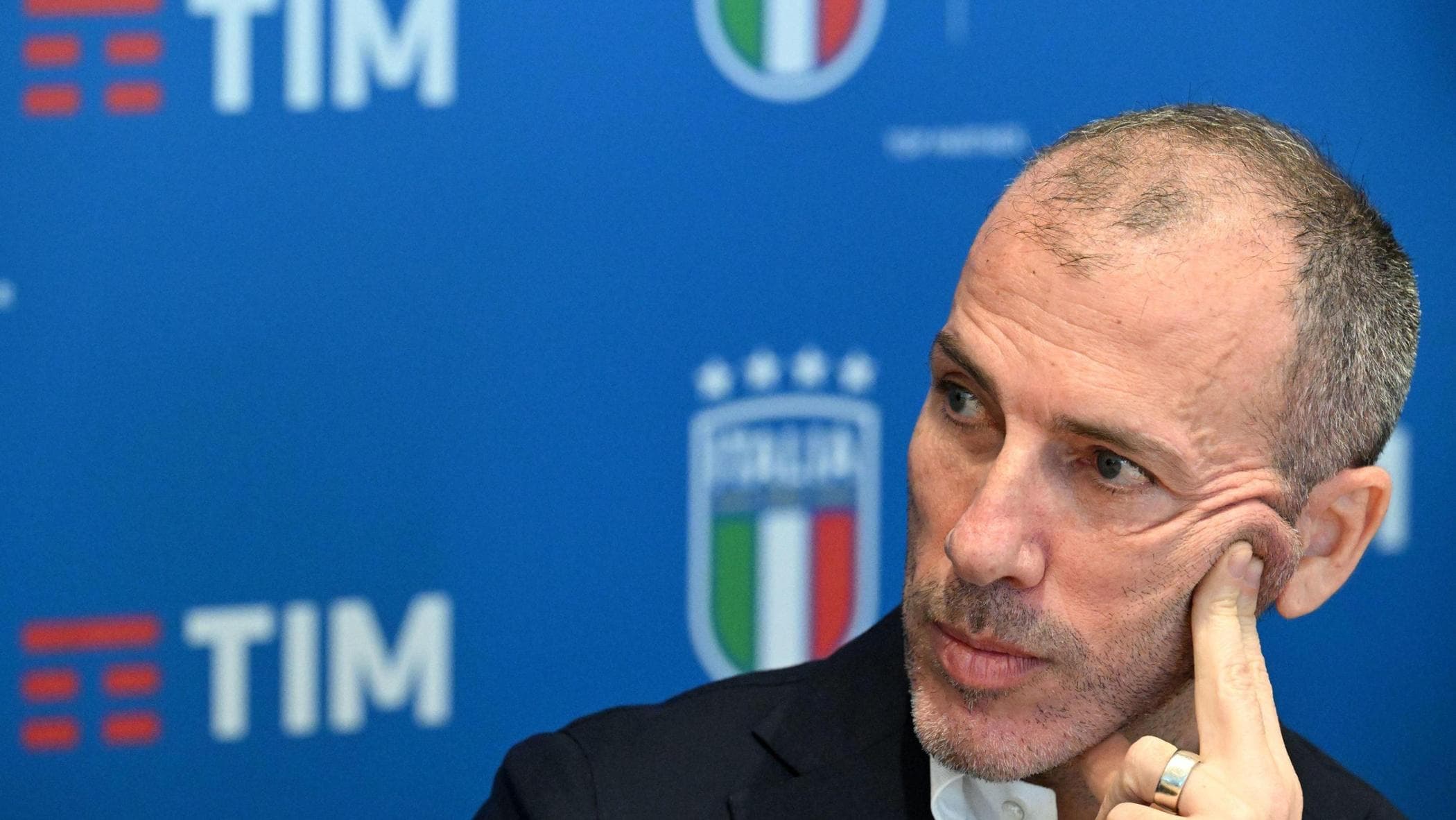 Tim, i fondi Cvc valutano di comprare il 23,75% in mano a Vivendi - la ...