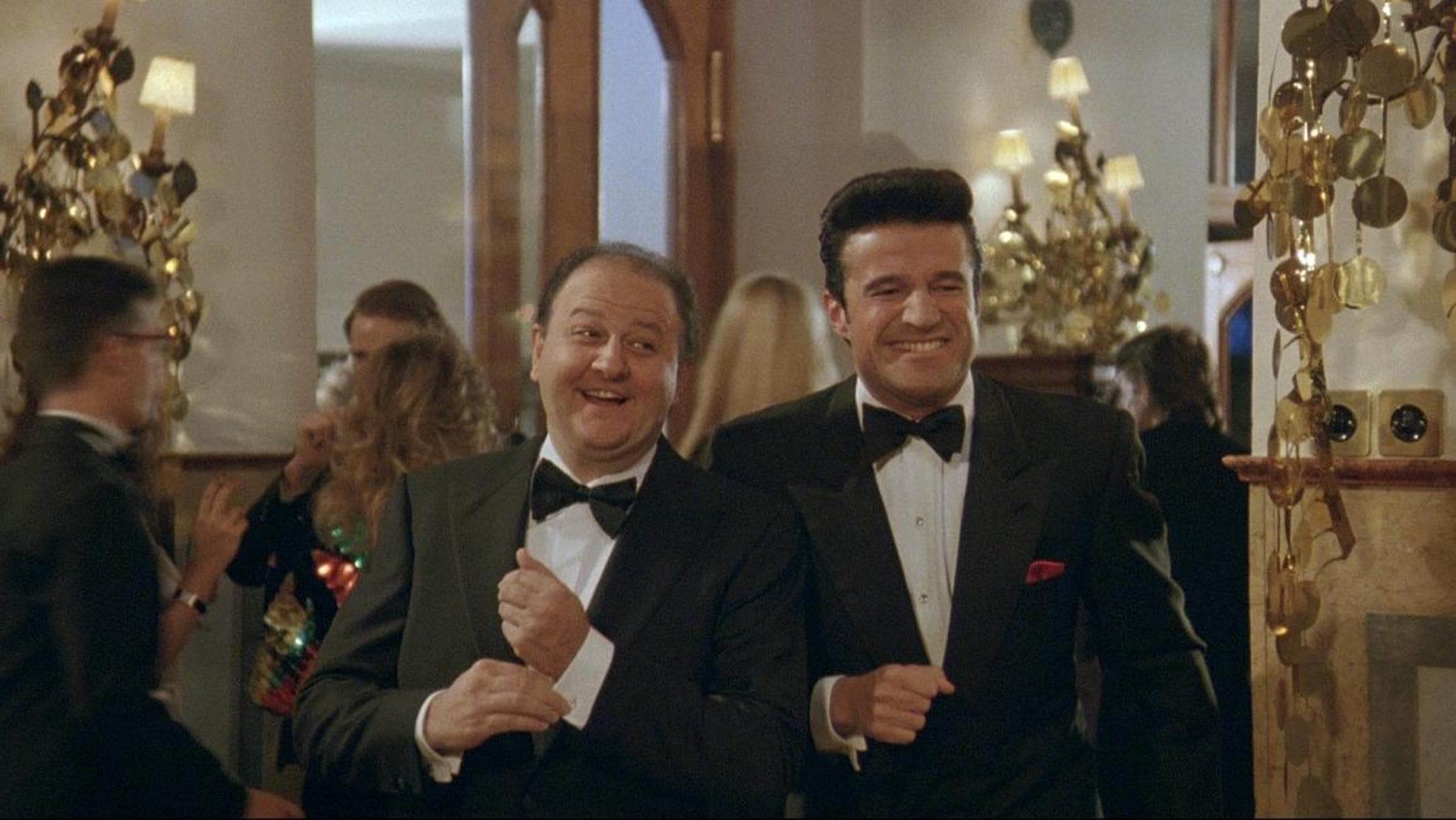 “Vacanze di Natale 90” torna in sala: nostalgia Cinepanettone - la ...
