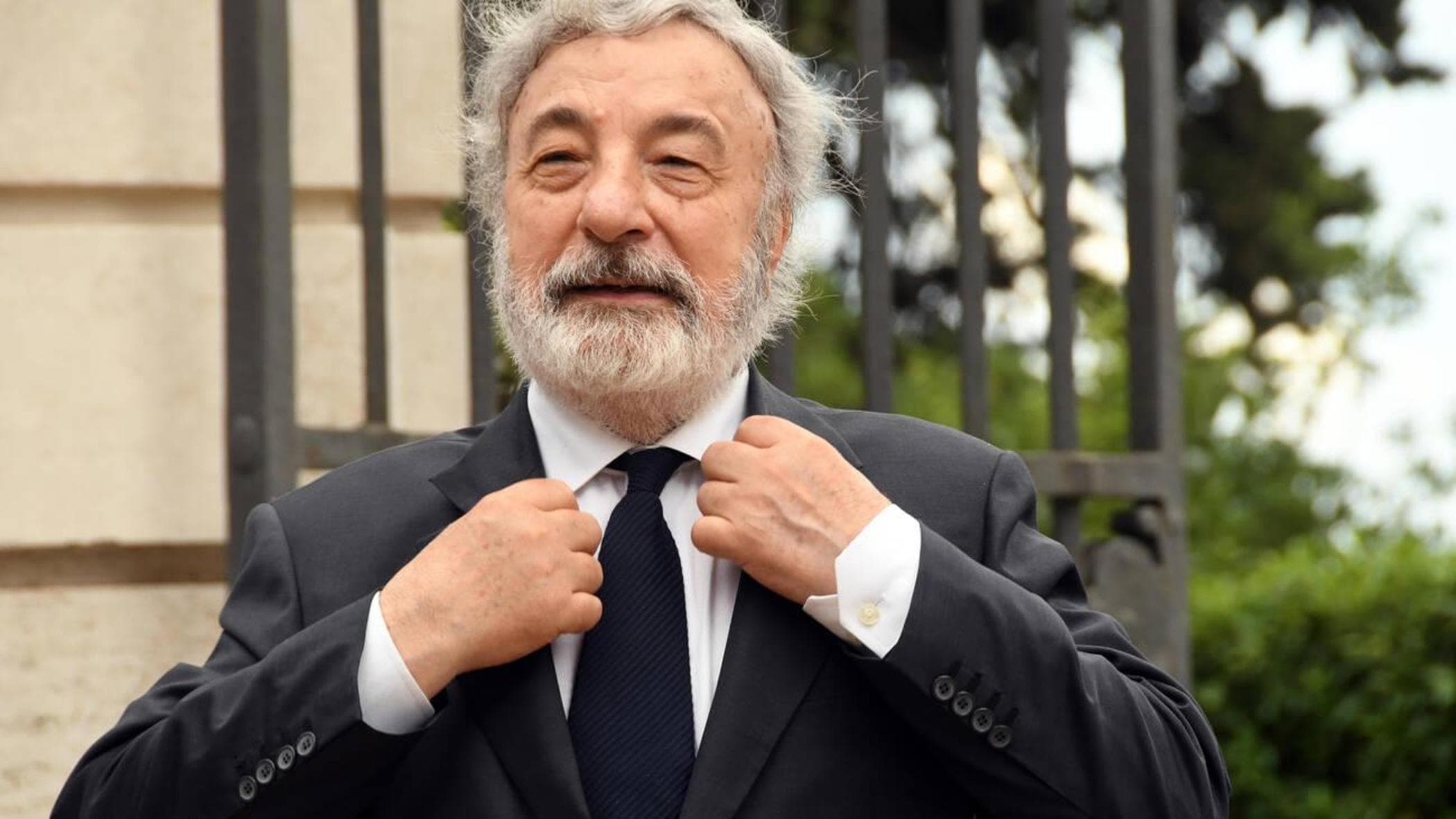 Gianni Amelio: “Faccio film per restare giovane, non avevo soldi e ...