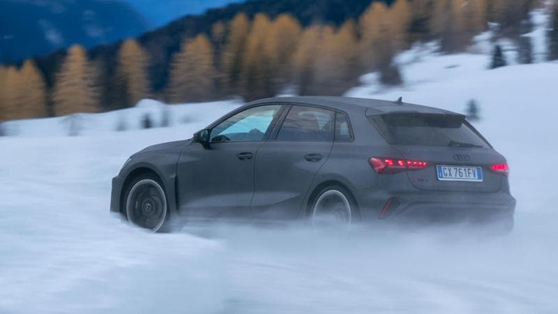 La prova della nuova Audi RS3 su neve e ghiaccio a Madonna di Campiglio ...