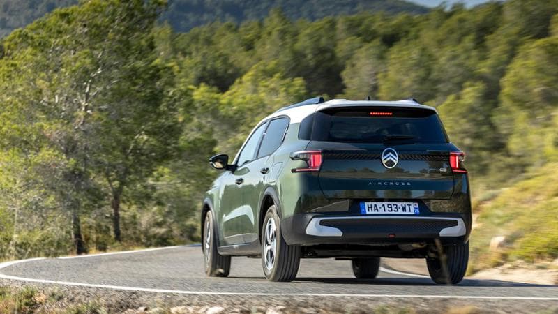 Ibrida, elettrica e anche a sette posti: la nuova Citroën C3 Aircross ...