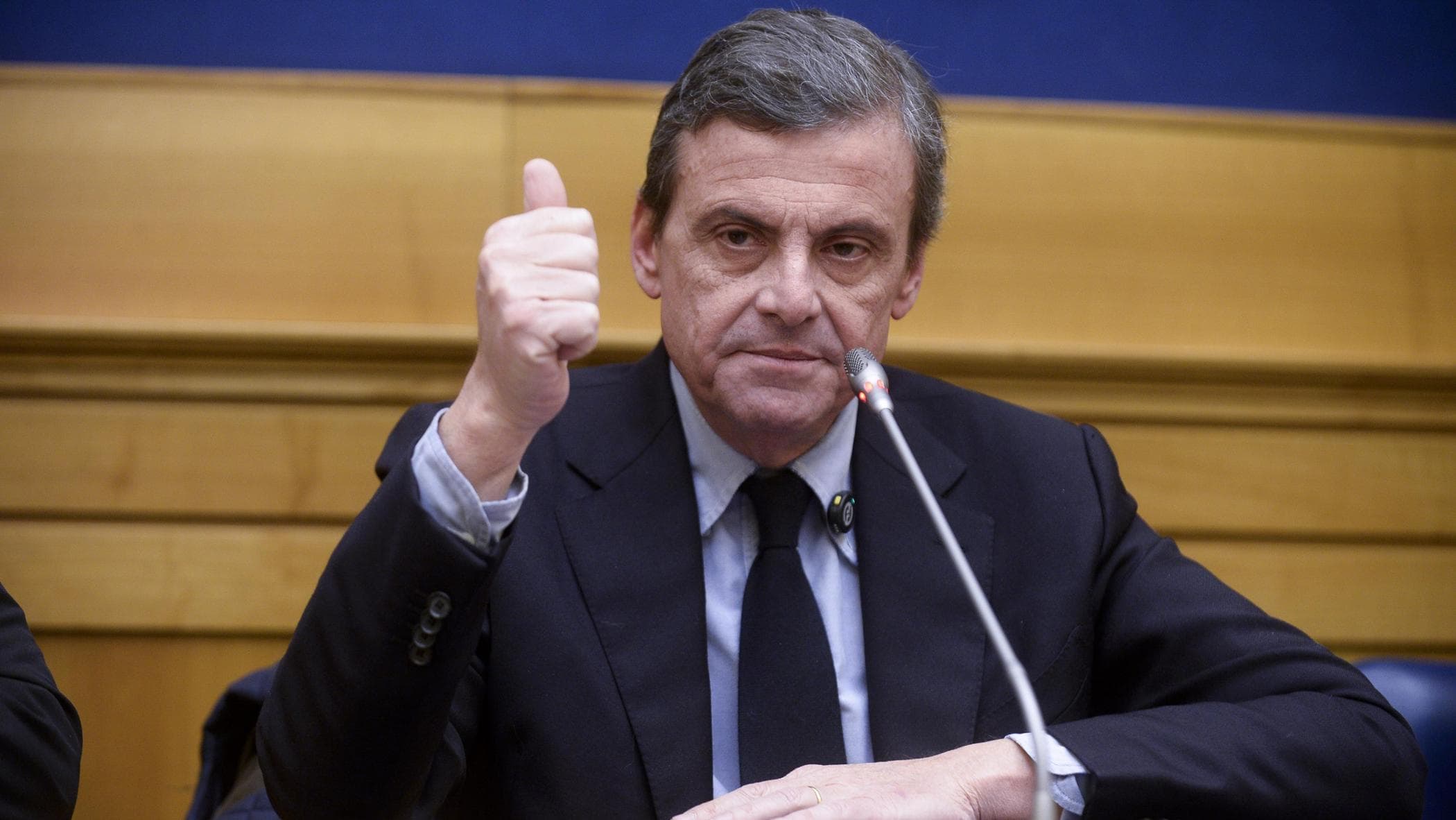 Calenda confermato segretario di Azione: “Al lavoro insieme per far ...
