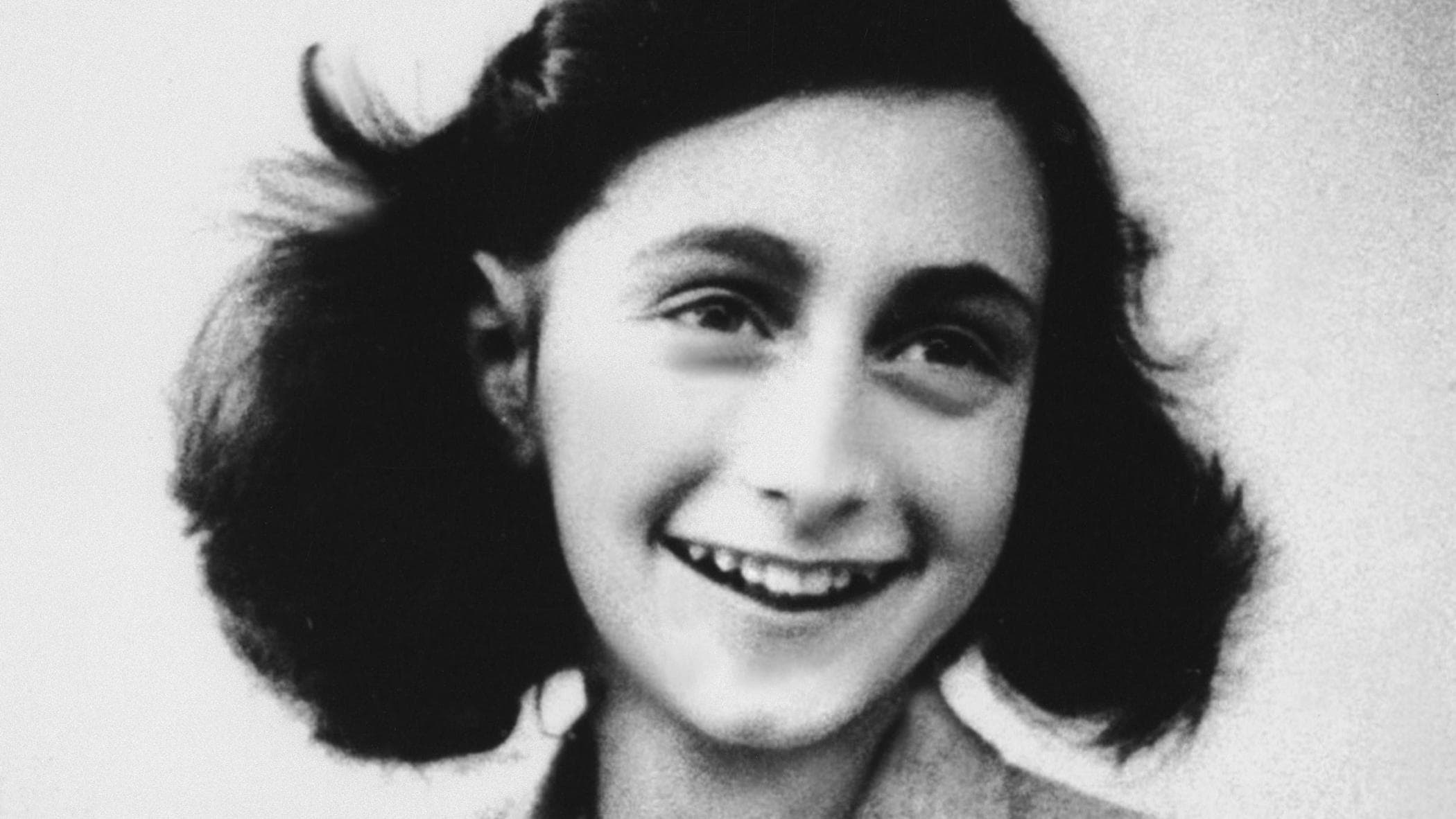 Anna Frank moriva 80 anni fa: chi era e la storia del suo diario - la ...