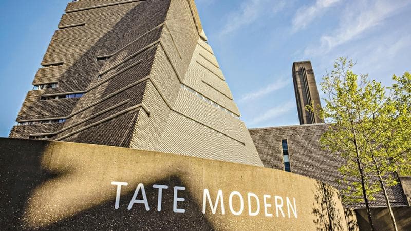 La Tate Modern di Londra compie 25 anni. La direttrice: “Resterà ...