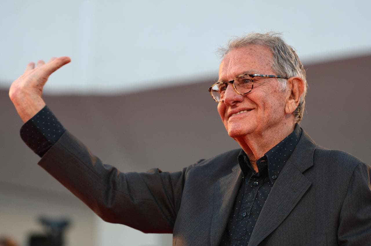 Enrico Lucherini, è morto il re dei press agent: un talento tra gossip ...
