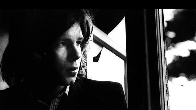 Fragile come una foglia. Nick Drake: silenzi e inediti svelano la ...