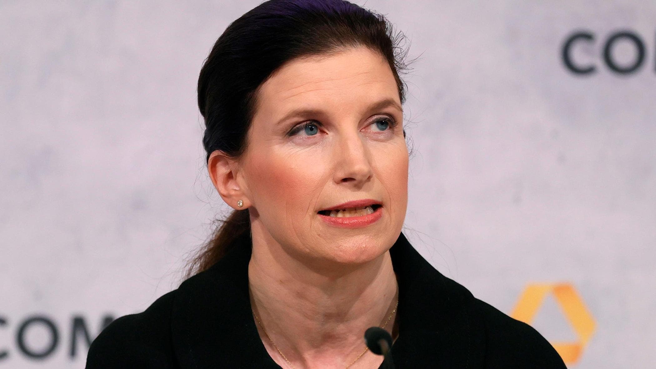 Commerzbank, la ceo Orlopp: “Unicredit non ci acquisirà, nessun ...