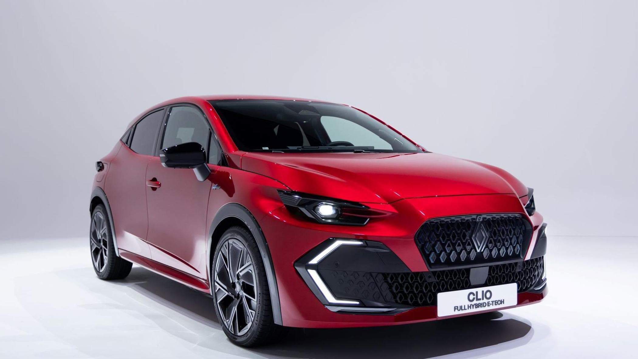 Renault Clio, arriva la sesta generazione più moderna e tecnologica. Le ...