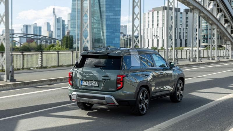 KGM Torres, un Suv ibrido e un pick-up elettrico per la sfida green del ...