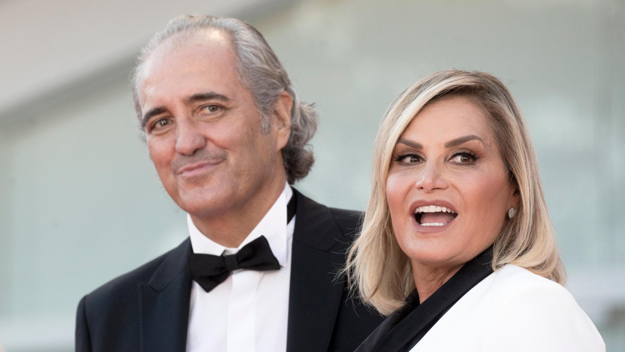 Simona Ventura e Giovanni Terzi denunciano uno stalker: “È tre anni che ...