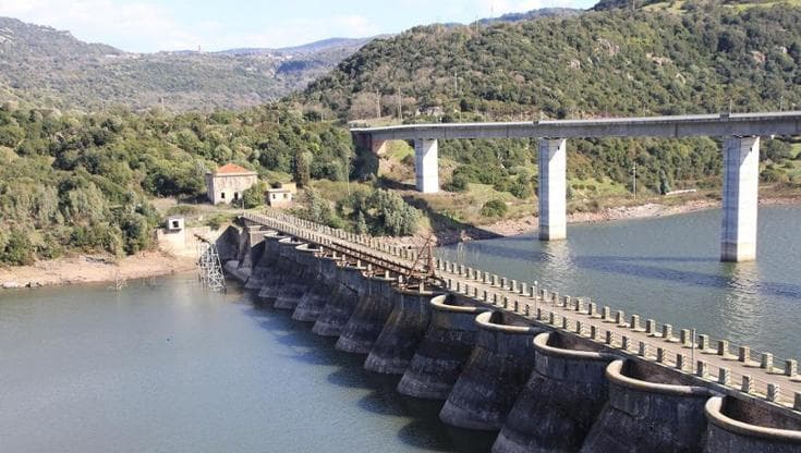Alla scoperta del lago Omodeo, il gigante d’acqua della Sardegna - la ...