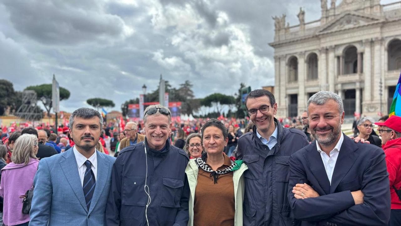 Manifestazione Cgil oggi a Roma in diretta | Landini: “Sciopero? Non lo ...